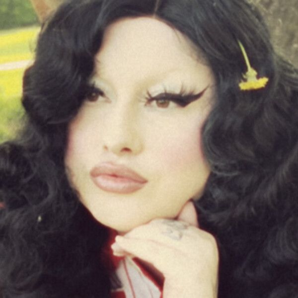 Lucy Loone | 24 álbumes de la discografía en LETRAS.COM