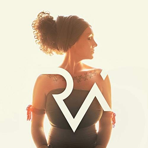 Raissa Fayet | 1 álbum de la discografía en LETRAS.COM