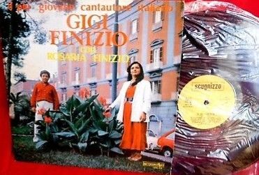Gigi Finizio | Álbum de Gigi Finizio - LETRAS.COM