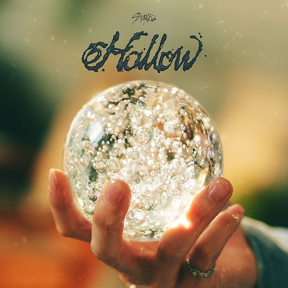Hollow | Single/EP de Stray Kids - LETRAS.COM
