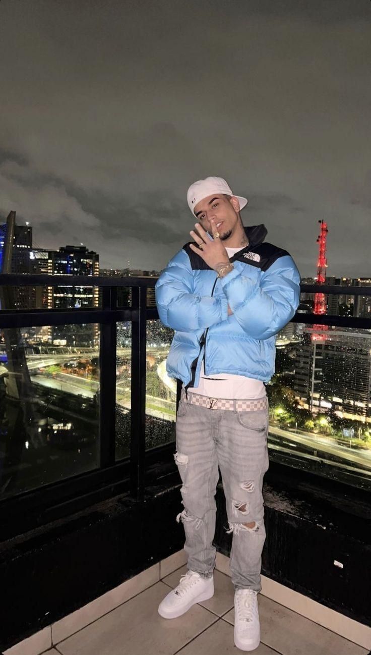 Veigh fotos (20 fotos) - LETRAS.MUS.BR