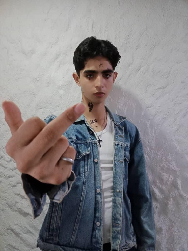 Stan Boy fotos (8 fotos) - LETRAS.MUS.BR