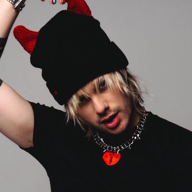COOL - Michael Clifford - LETRAS.COM