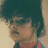 Diferenciada - Laura Sette - LETRAS.MUS.BR