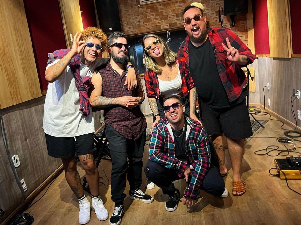 Mete Seu Cachorro - Os Faranis - LETRAS.MUS.BR