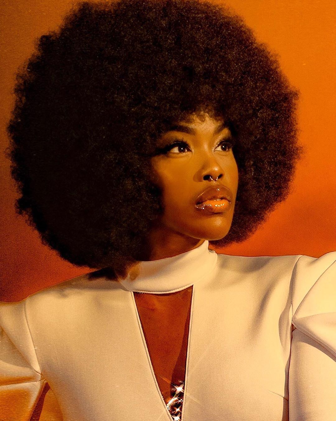 Feels Like Love - Tanerélle - LETRAS.MUS.BR