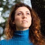 RIGHT (EN ESPAÑOL) - Elisa Rosselli - LETRAS.COM