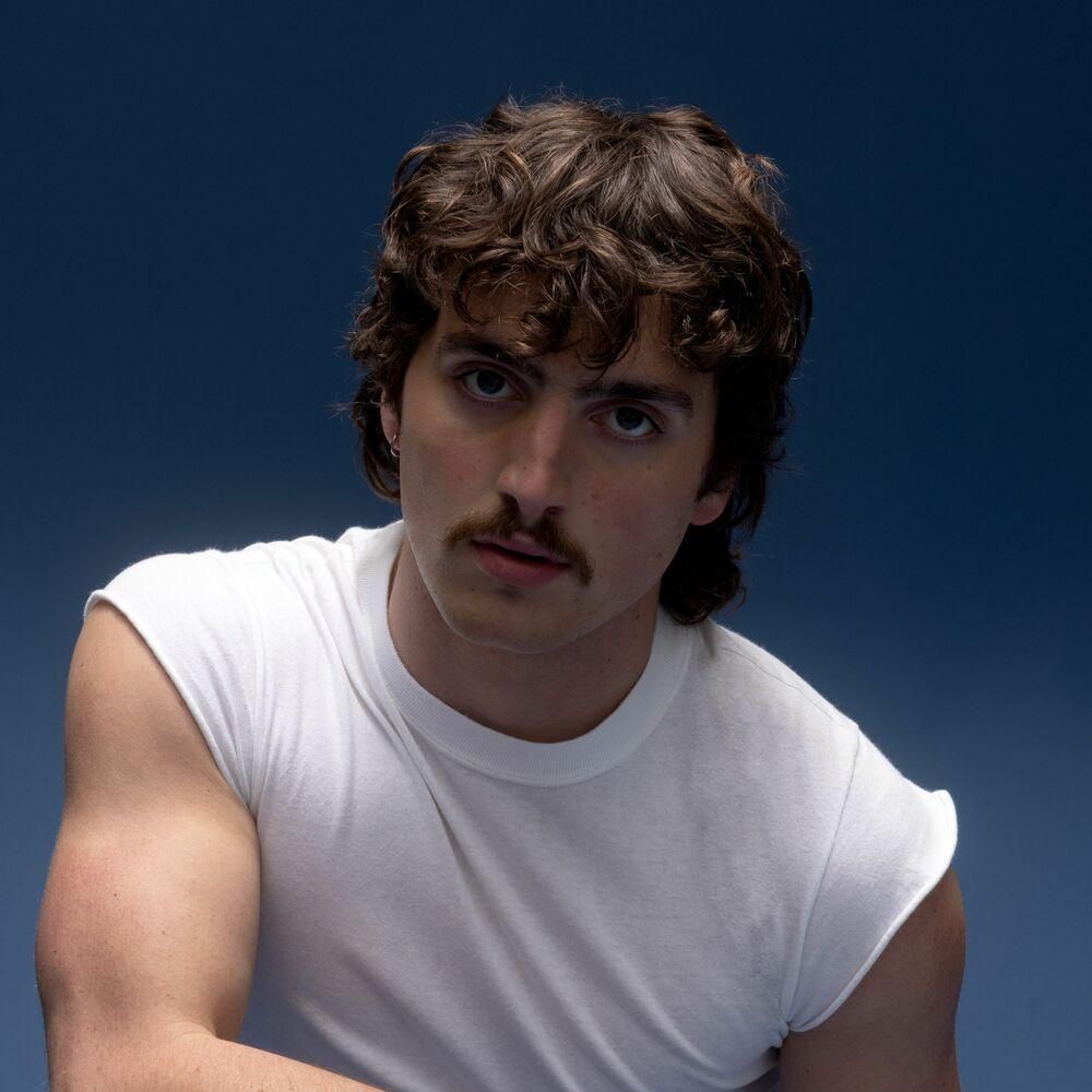 COFFEE CAKE - Benson Boone - LETRAS.COM