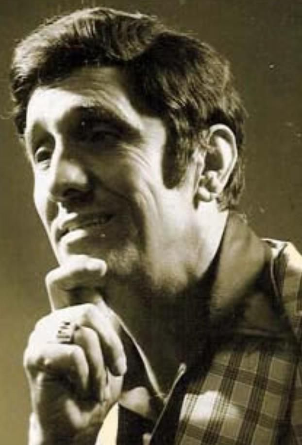 DE OLHO NELA - José Fortuna - LETRAS.COM