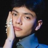 HAUNTING ME - JJ (AT) - LETRAS.COM