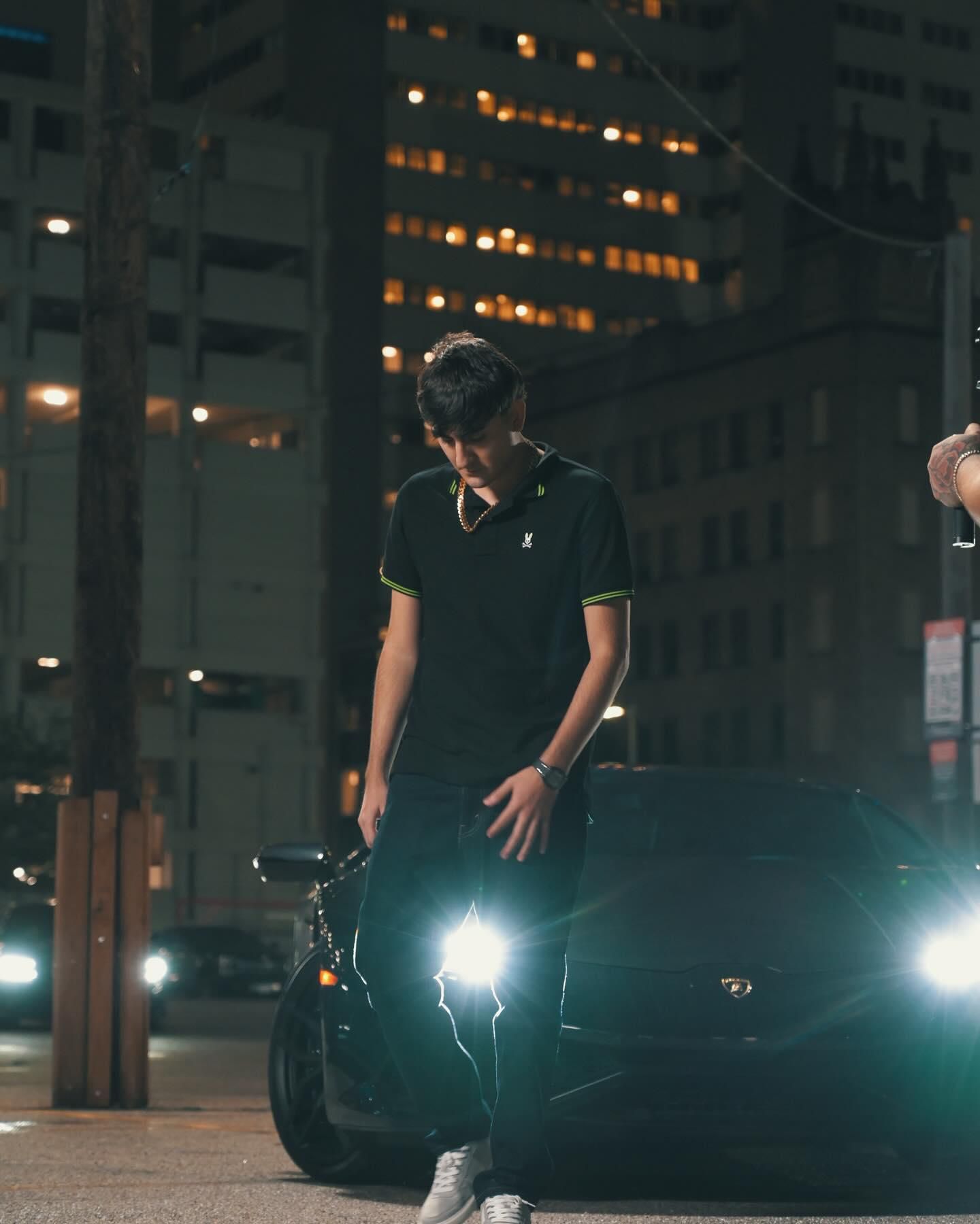 PLAYBOY 2 - Daniel Garcia (MX) - LETRAS.COM