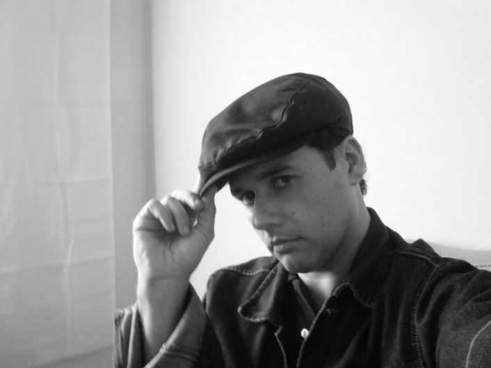 Leo Brito fotos (2 fotos) - LETRAS.MUS.BR