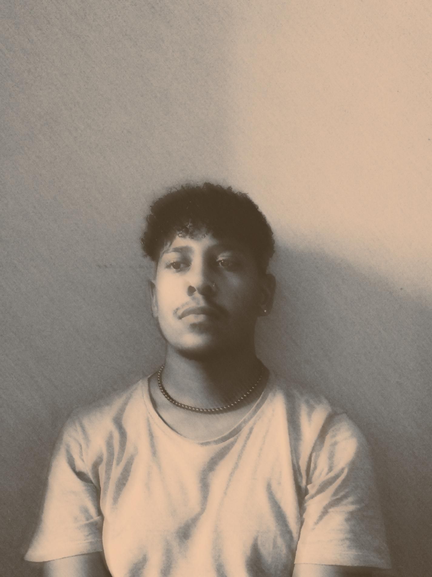 Theo Oliver | 2 álbumes de la discografía en LETRAS.COM