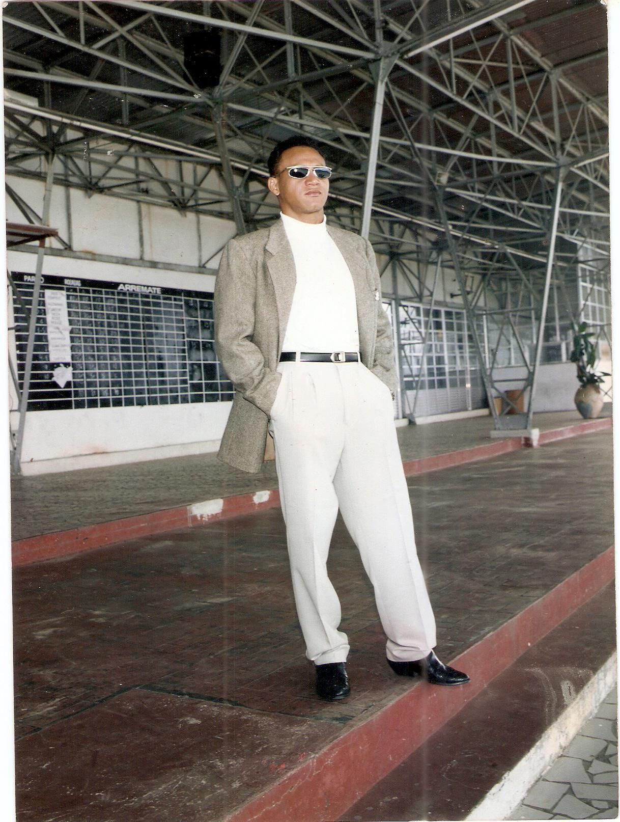 Thomas Rodrigues fotos (12 fotos) - LETRAS.MUS.BR