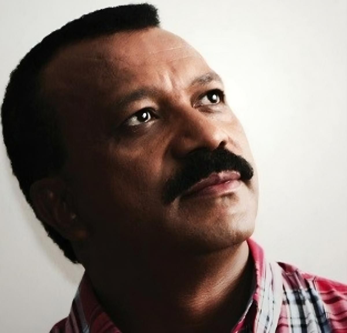 Dany Lobo - LETRAS.COM (4 canciones)