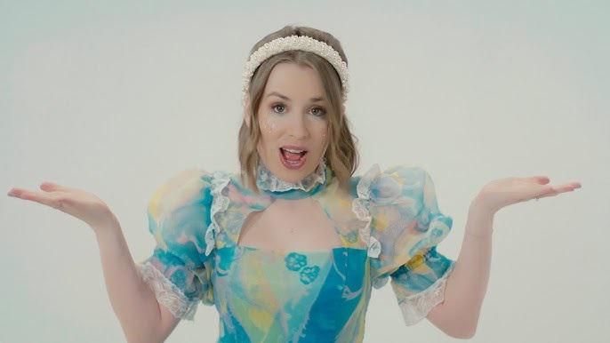 Anne Reburn fotos (5 fotos) - LETRAS.MUS.BR