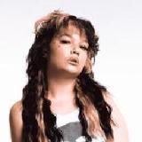 MESSY: traduction française de Lola Young