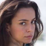 FLÔR DE PASSADO (EN ESPAÑOL) - Ananda Botelho Mendes - LETRAS.COM