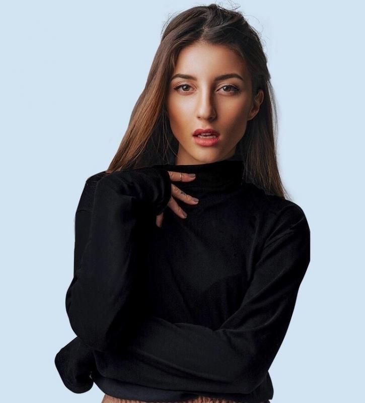 Kristina Si - LETRAS.COM (6 canciones)