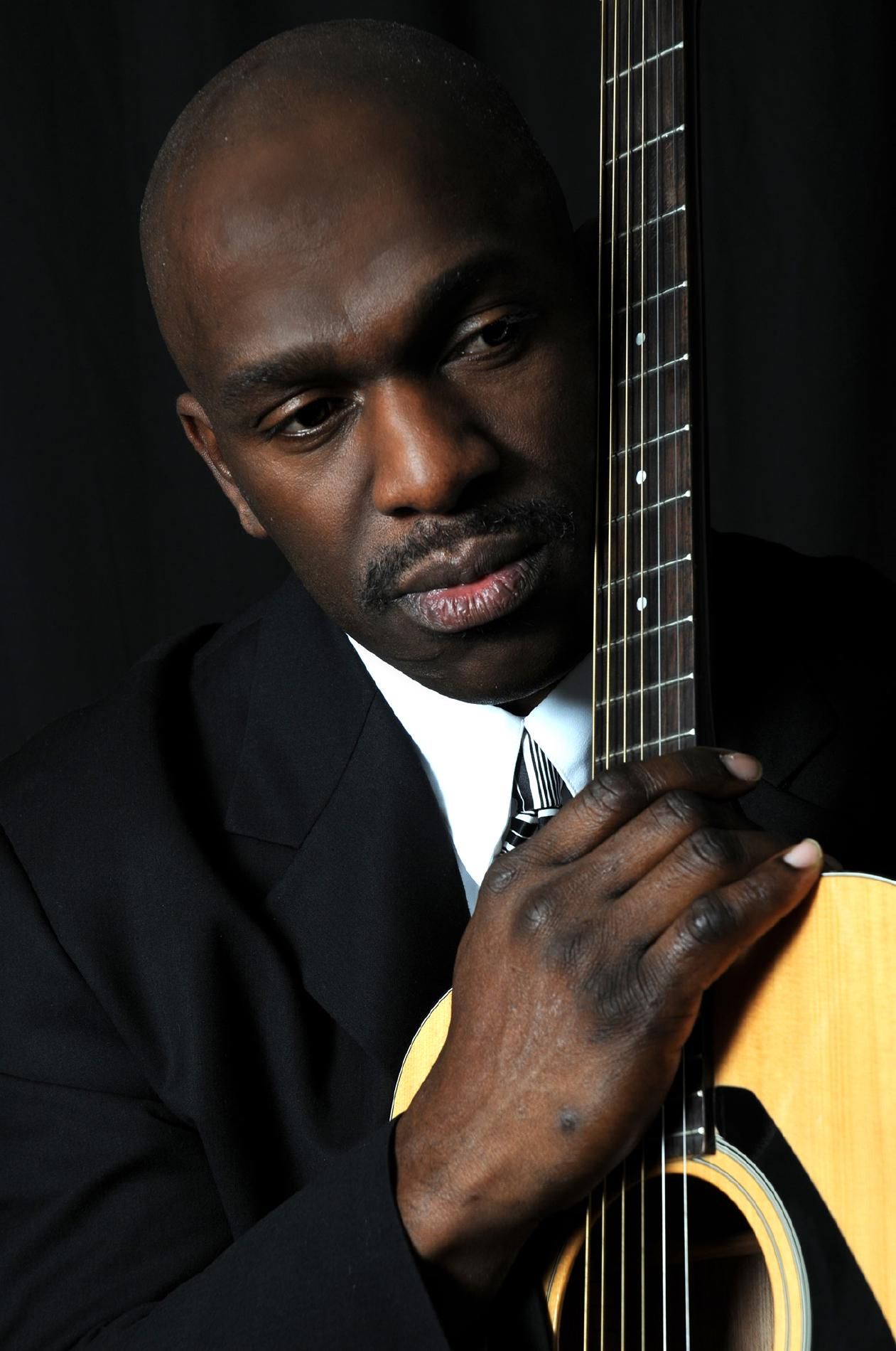 Baby Blue (feat. Daniel Caesar) (tradução) - Norwill Simmonds - LETRAS ...