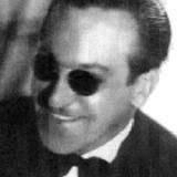 Bien Frappé (part. Mario Pomar) (tradução) - Carlos di Sarli - LETRAS.COM