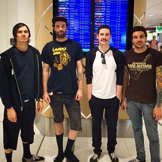 Local Resident Failure fotos (2 fotos) - LETRAS.MUS.BR