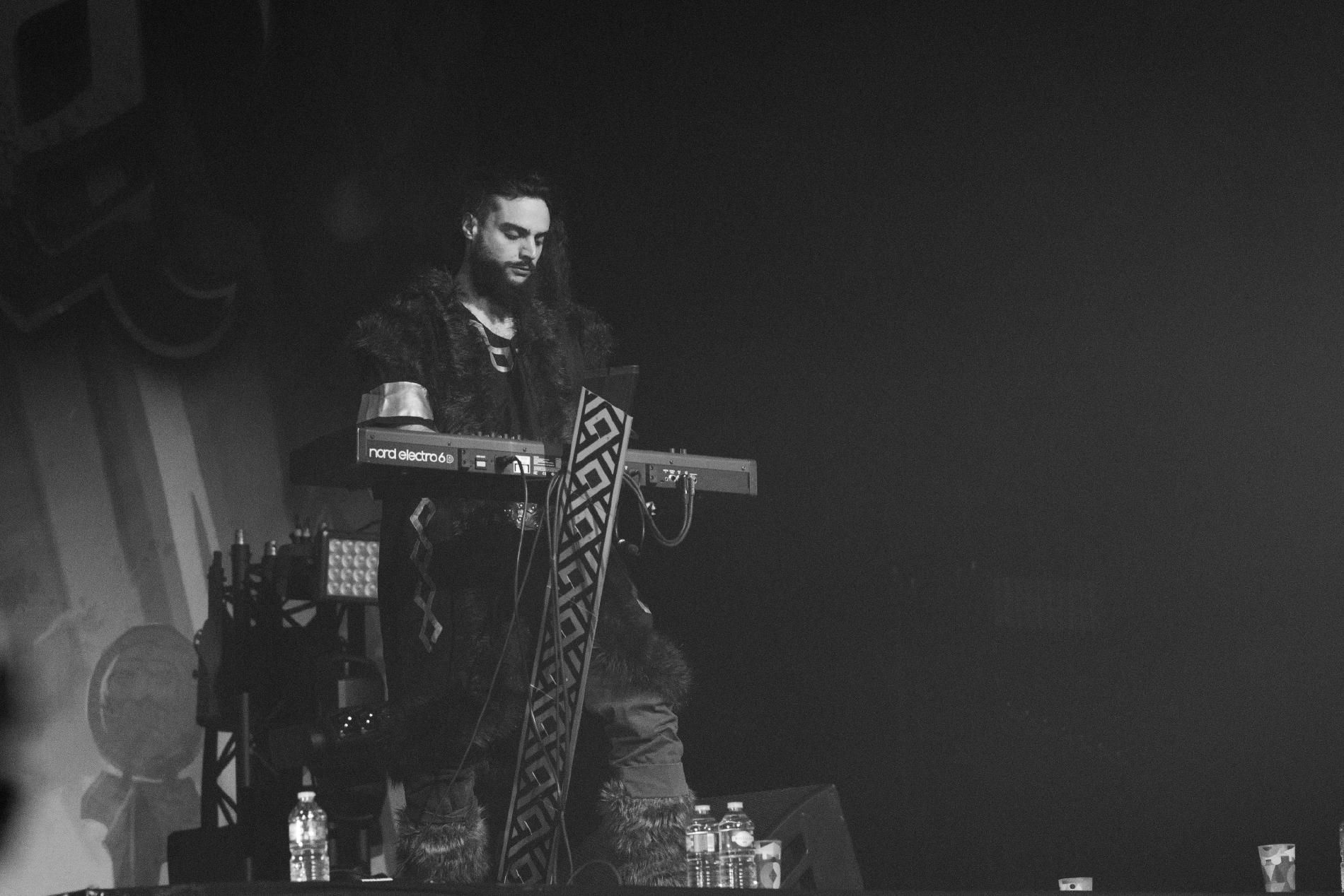 Wind Rose fotos (17 fotos) - LETRAS.COM