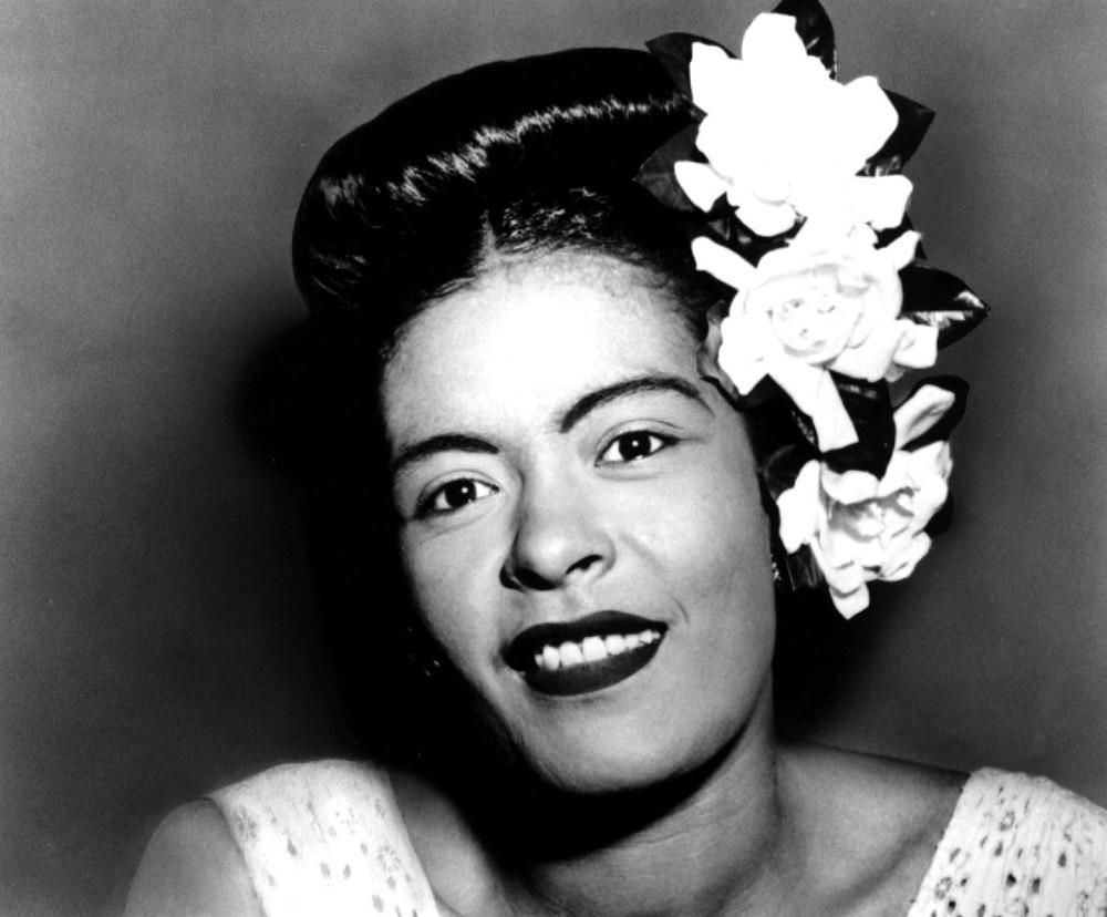 STRANGE FRUIT - Billie Holiday - LETRAS.COM