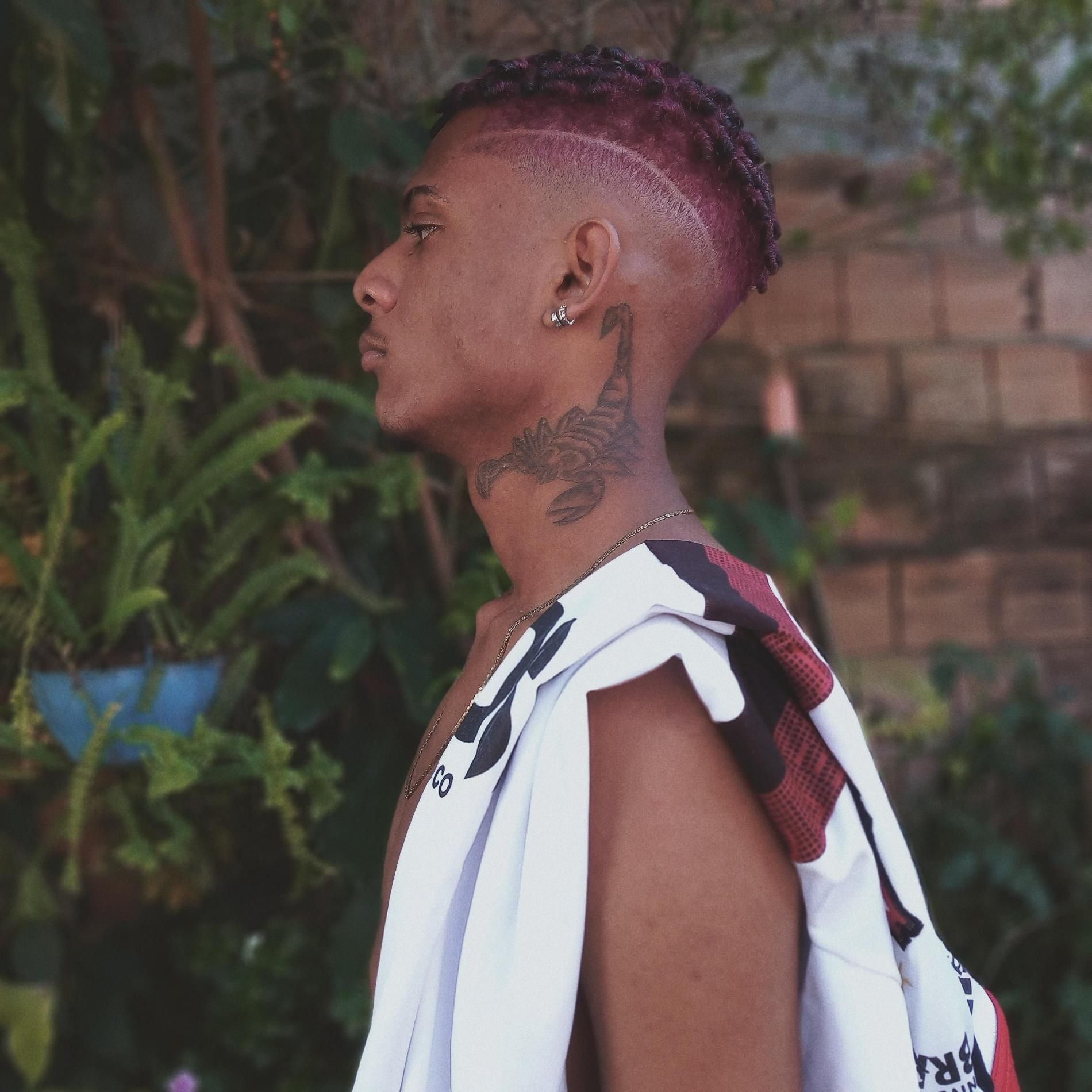 Alezin fotos (6 fotos) - LETRAS.MUS.BR