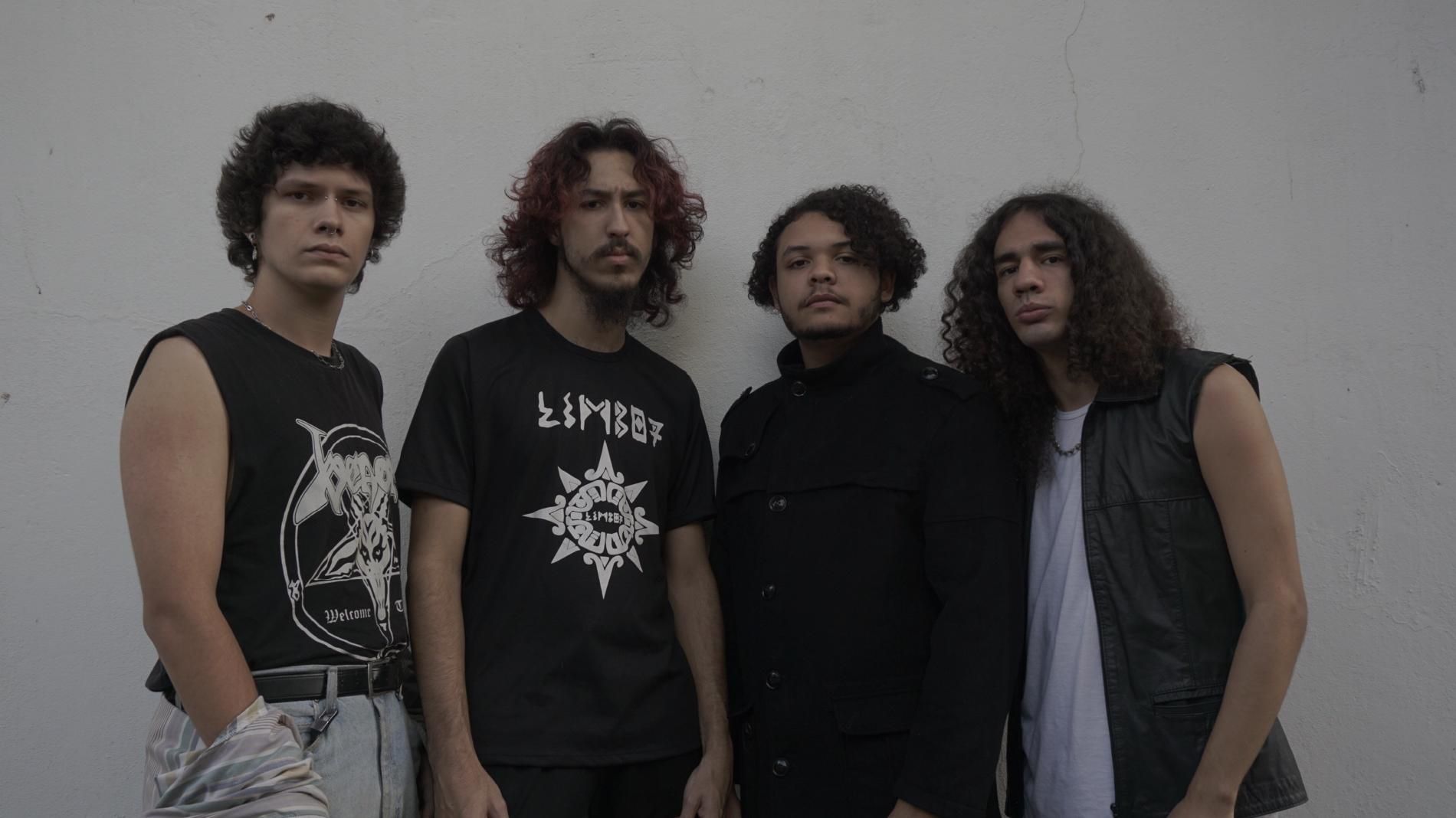 BLEEDING WORLD - Limbo7 - LETRAS.COM