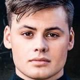 LA LA (FEAT. JOE JURY) - Mike Williams - LETRAS.COM