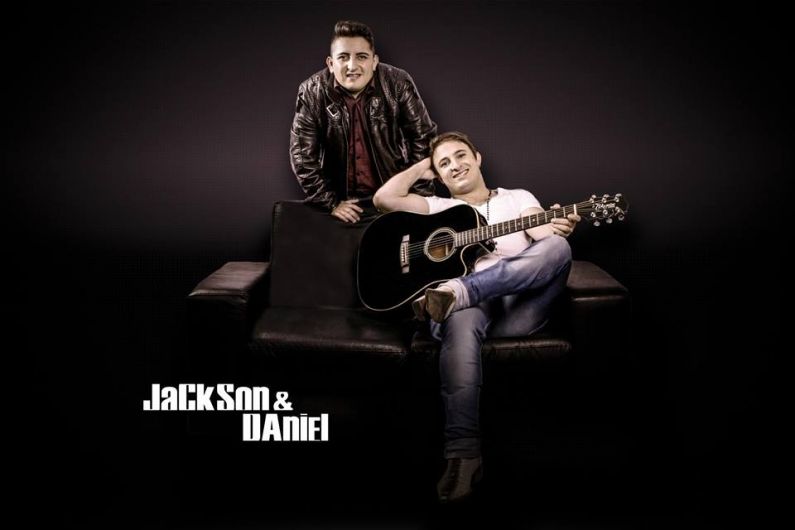 SOLIDÃO (EN ESPAÑOL) - Jackson & Daniel - LETRAS.COM
