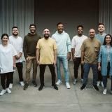 HAY UN REY - Toma Tu Lugar - LETRAS.COM