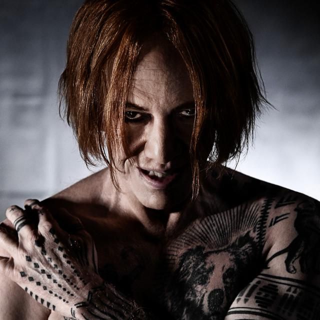 OOGIE BOOGIE'S SONG (EN ESPAÑOL) - Danny Elfman - LETRAS.COM