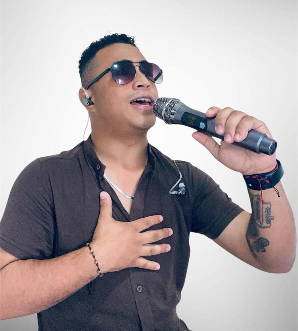 Isaac Gómez - LETRAS.MUS.BR