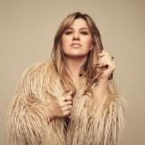 Significado da música ALWAYS BE MY BABY (Kelly Clarkson) - LETRAS.MUS.BR