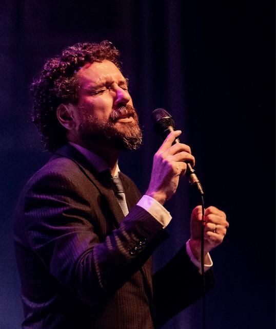 ELE VIVE - Leonardo Gonçalves - LETRAS.COM