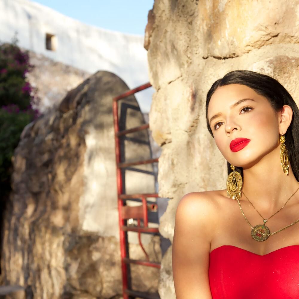 EN REALIDAD - Ángela Aguilar - LETRAS.COM