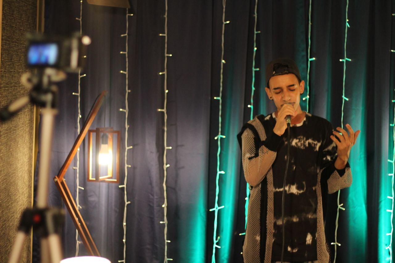 Jean Torres fotos (15 fotos) - LETRAS.MUS.BR