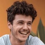 ESCRIUREM (EN ESPAÑOL) - Miki Núñez - LETRAS.COM