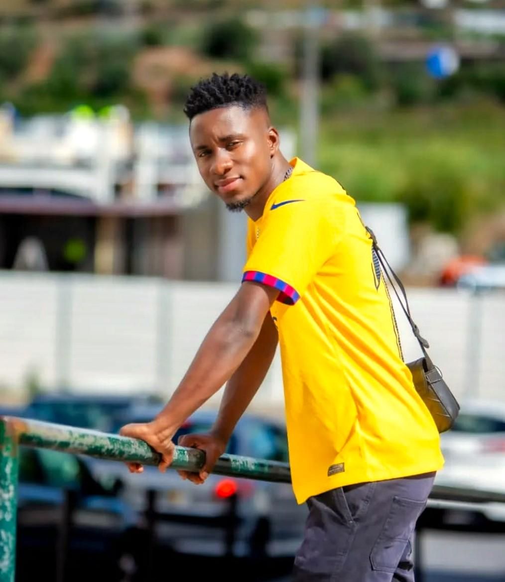 Mundo Na Educa (feat. Chito Kaharam) (tradução) - Pensador Jr - LETRAS.COM