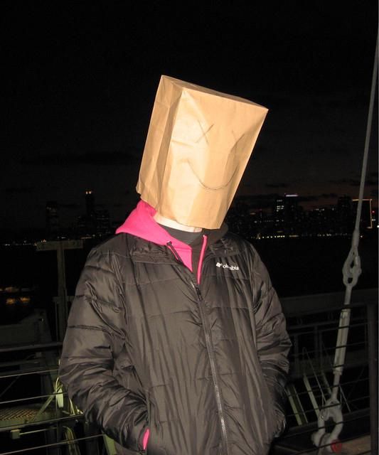 HIDEAWAY (EN ESPAÑOL) - Marino - LETRAS.COM