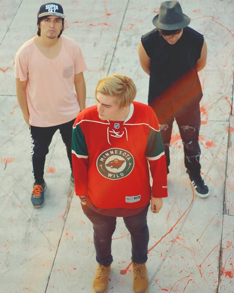 4x3 Oficial - LETRAS.COM (15 canciones)