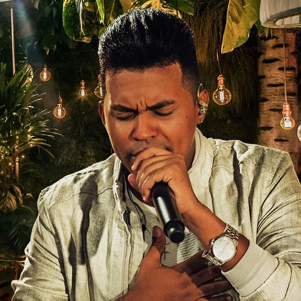 DISTANTE DE MIM (PART. MARÍLIA MENDONÇA) (EN ESPAÑOL) - Kleo Dibah ...