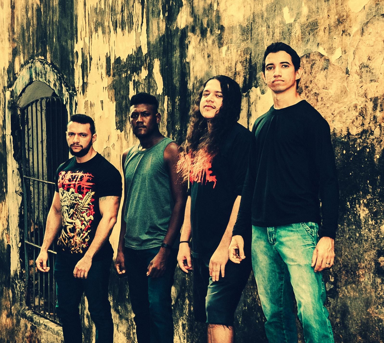 PELO DIREITO DE TORTURAR - Açoite - LETRAS.COM