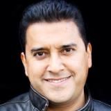 EL PODEROSO DE ISRAEL (Lyrics in English) - Juan Carlos Alvarado