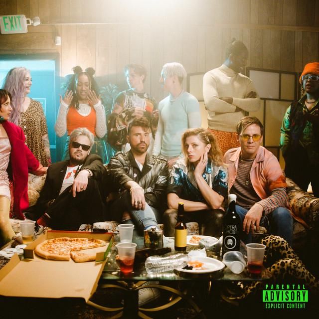 EVERYBODY TALKS - Neon Trees - LETRAS.COM