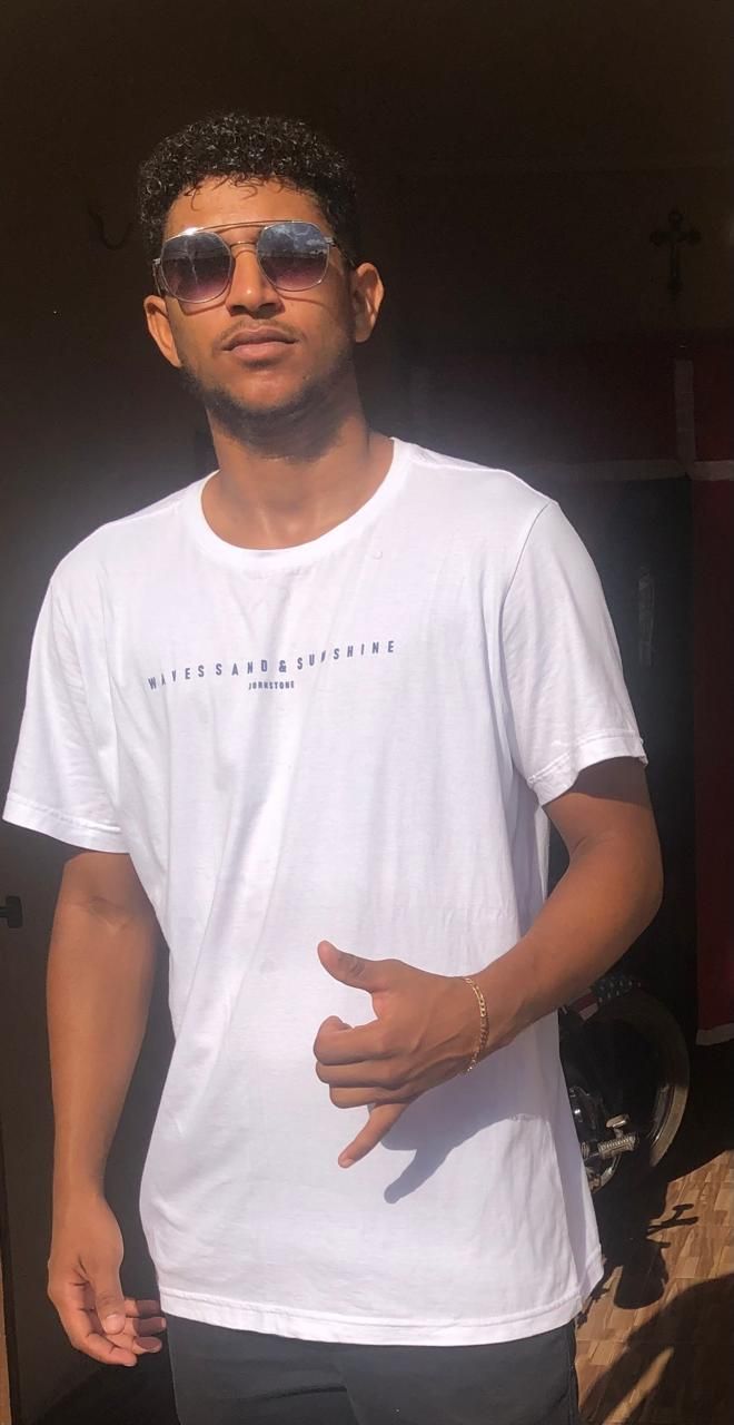 Vinny Tony - LETRAS.COM (2 canciones)