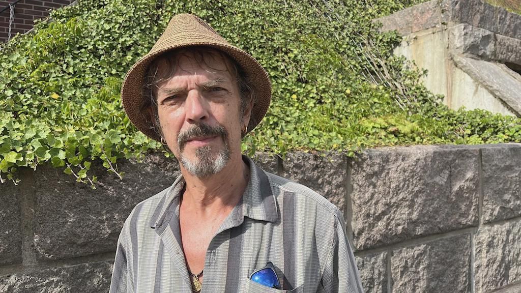 MED REVADE SEGEL - Lars Demian - LETRAS.COM