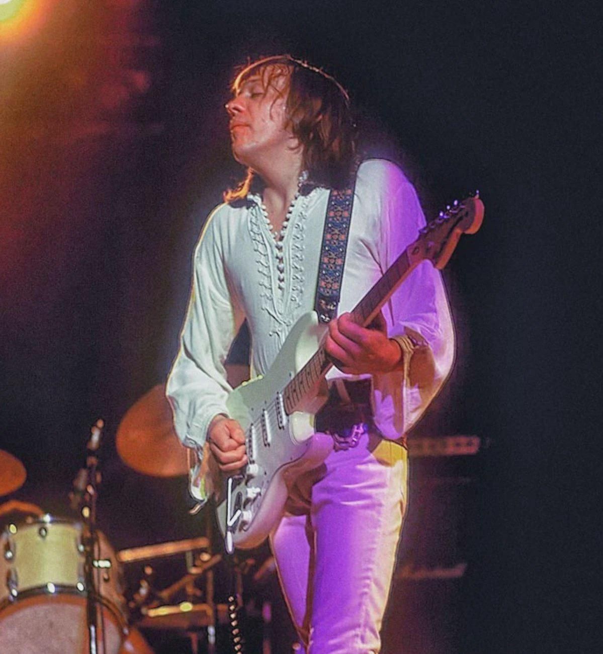 MAN OF THE WORLD - Robin Trower - LETRAS.COM